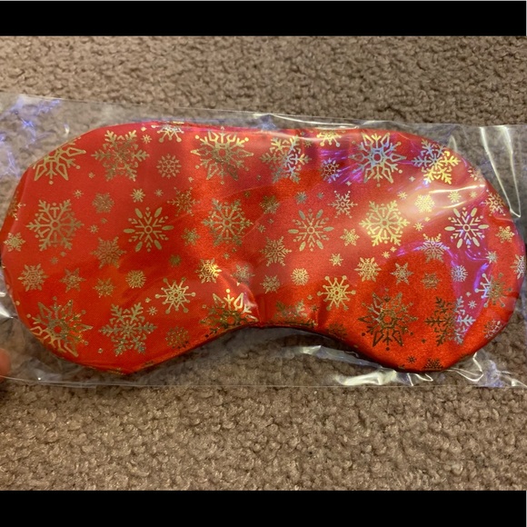 Groovi Beauty | Accessories | Christmas Red Sleep Mask Soft Comfortable ...